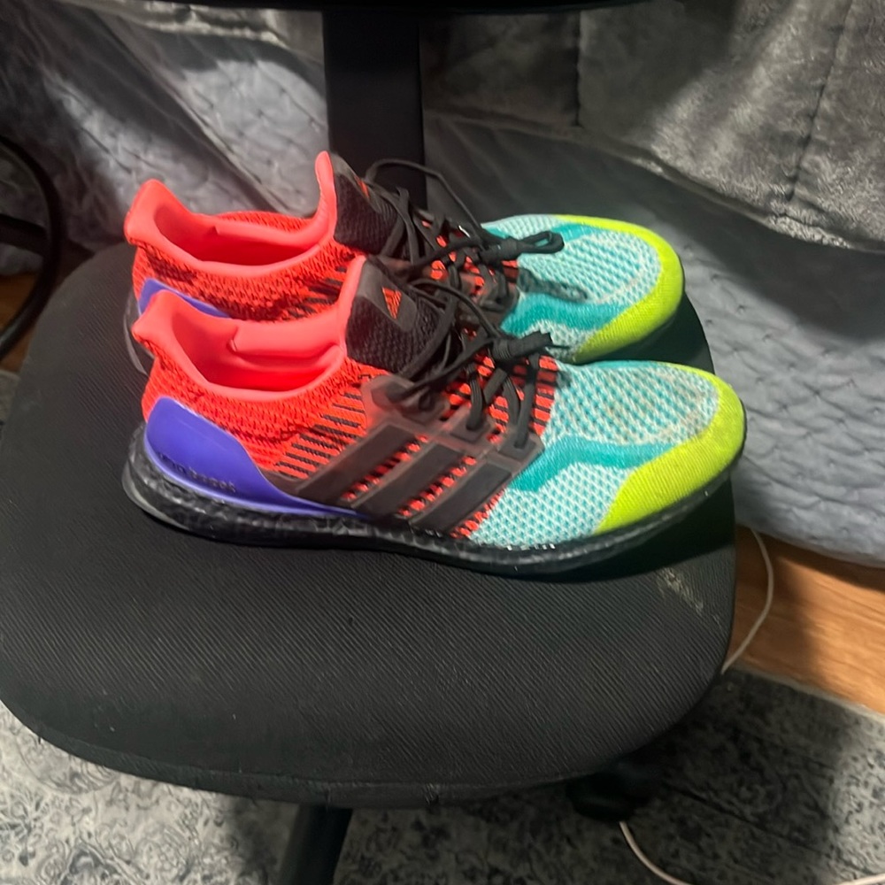 “What The” Ultraboost Used - Gem